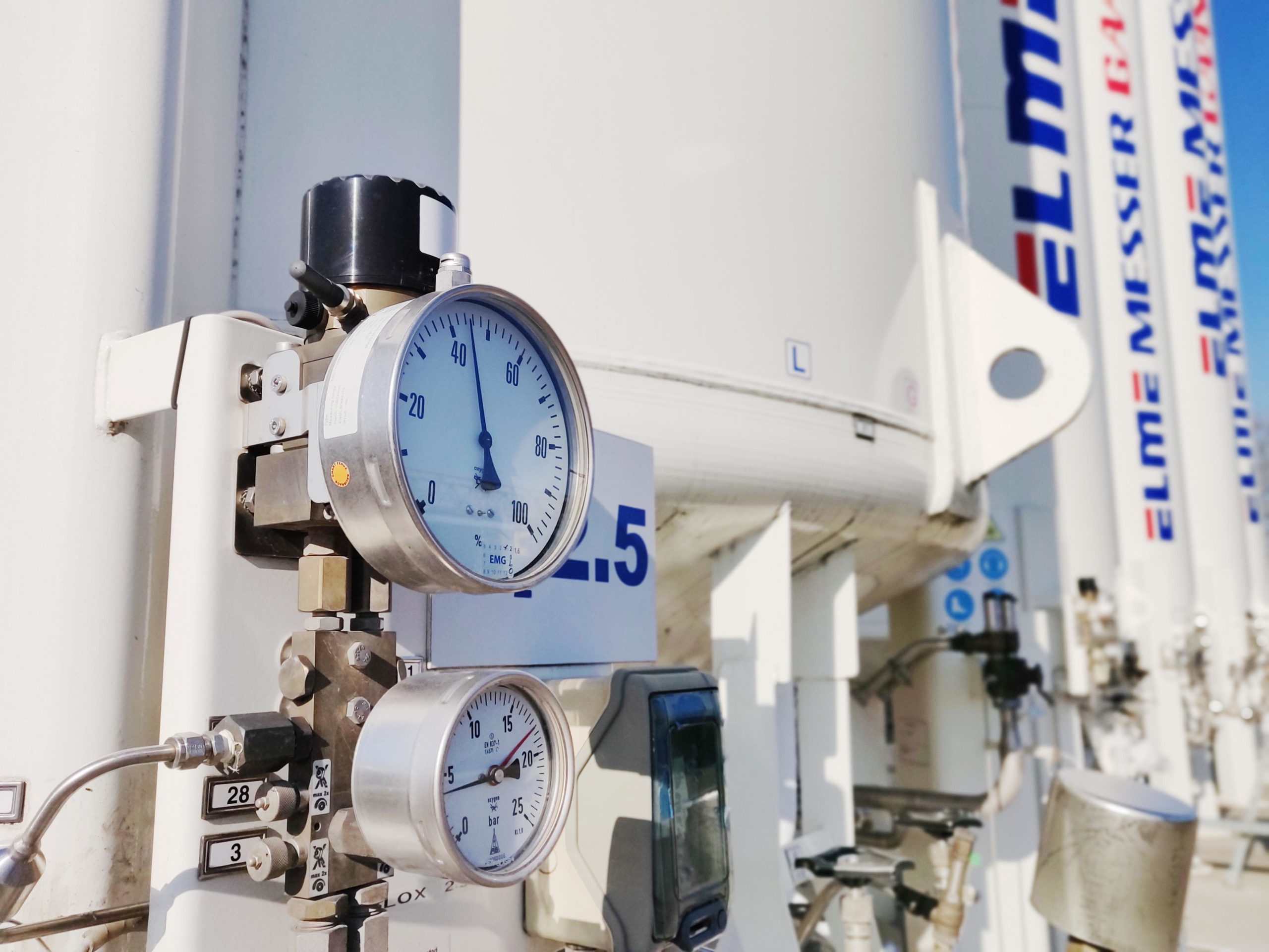 Cryogenic storage tanks - Elmemesser EE